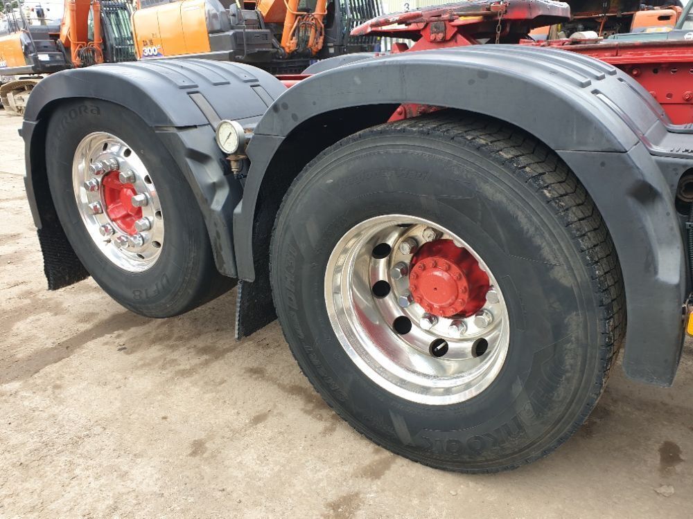 2011 Volvo FH500 Tag Axle Unit | Malcolm Harrison