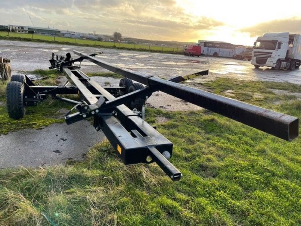 Shelbourne C9000 Tandem Axle Combine Header Trailer | Malcolm Harrison