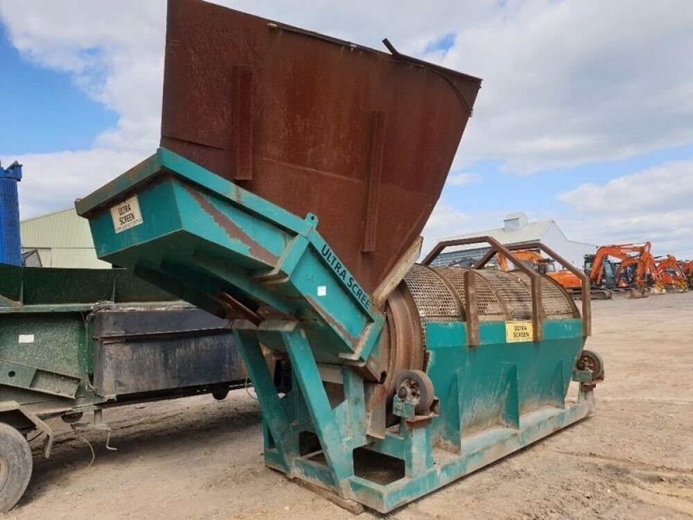Ultra Screen Trommel & Hopper Section | Malcolm Harrison