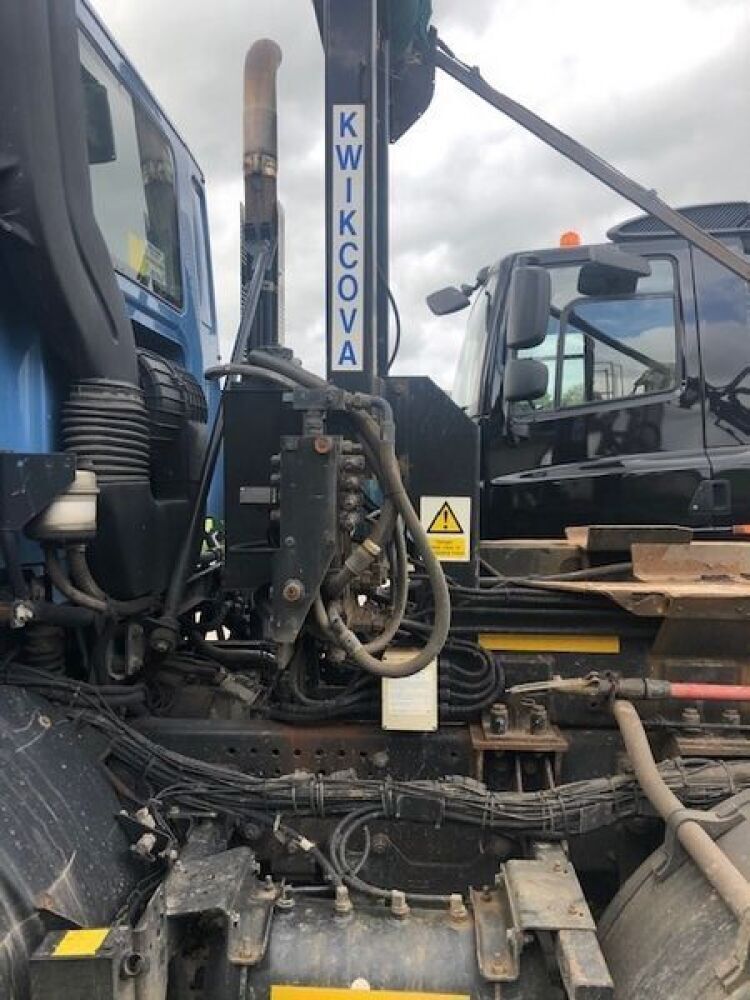 2012 DAF CF85 360 8x4 Hook Loader | Malcolm Harrison