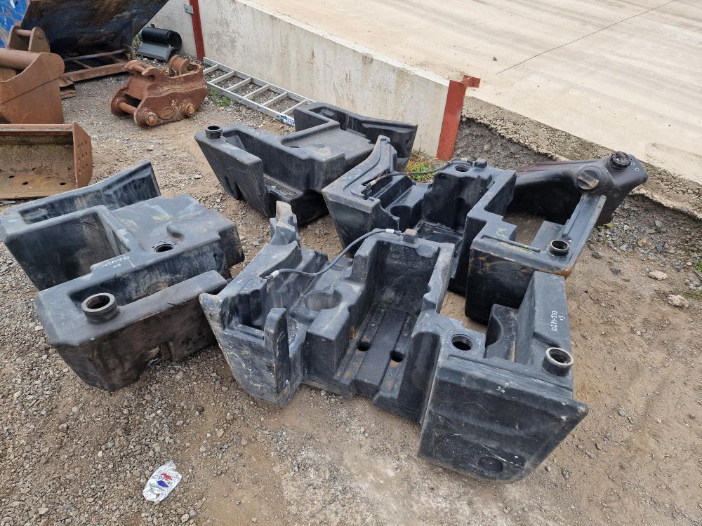 5 x JCB Telehandler Plastic Fuel Tanks | Malcolm Harrison