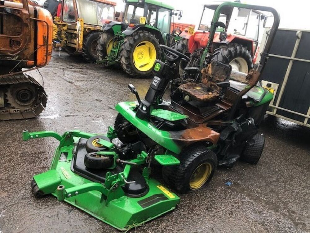 2015 John Deere Fastback Commercial 62 Ride on Mower | Malcolm Harrison