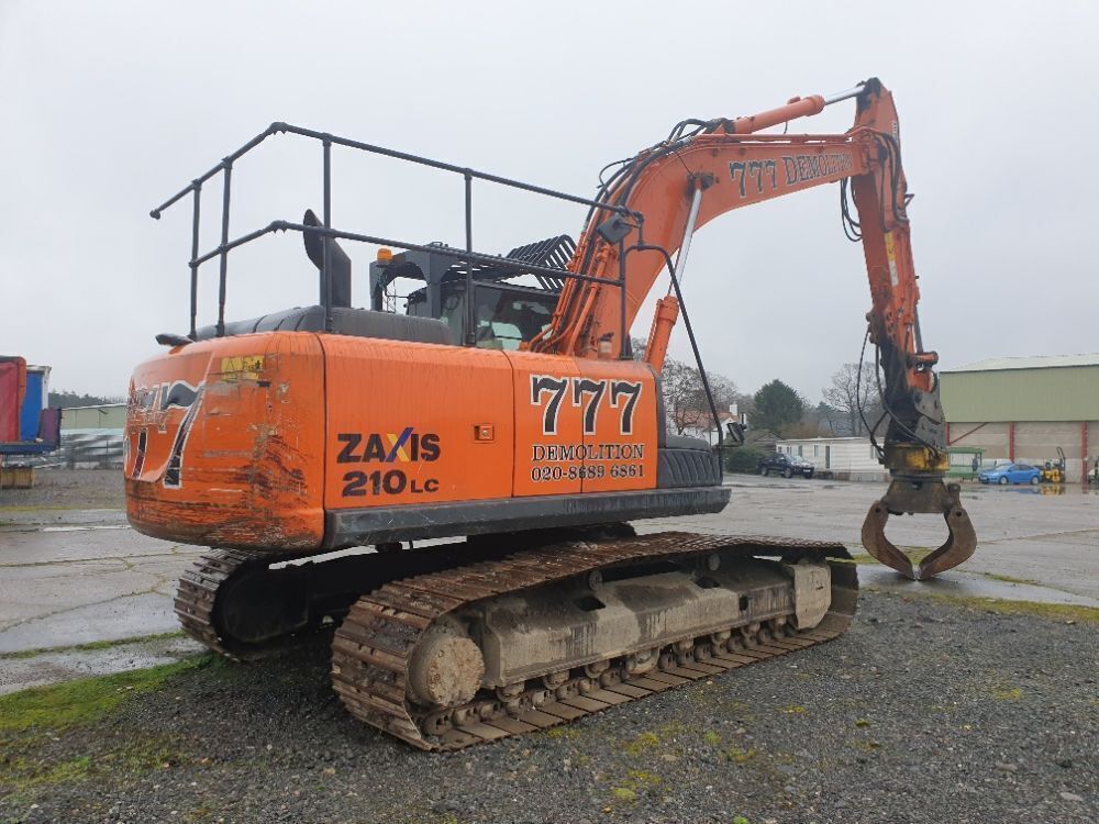 2015 Hitachi ZX210-5B Excavator | Malcolm Harrison