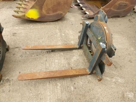 Rotating Fork Attachment | Malcolm Harrison