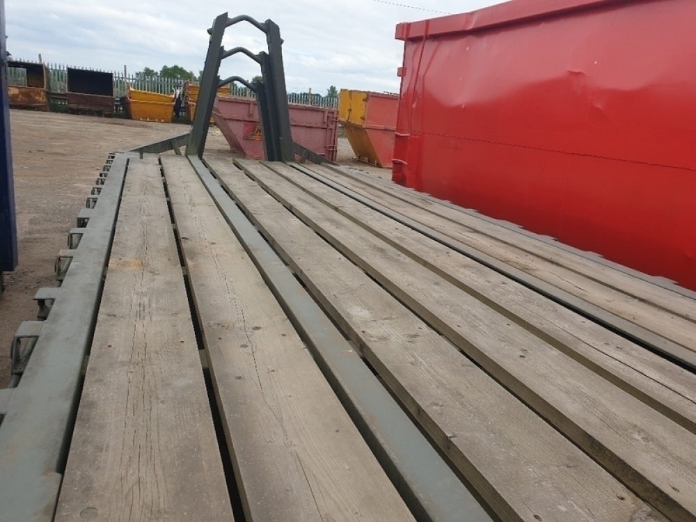 Big Hook 20' Flat Rack Body c/w Twistlocks | Malcolm Harrison