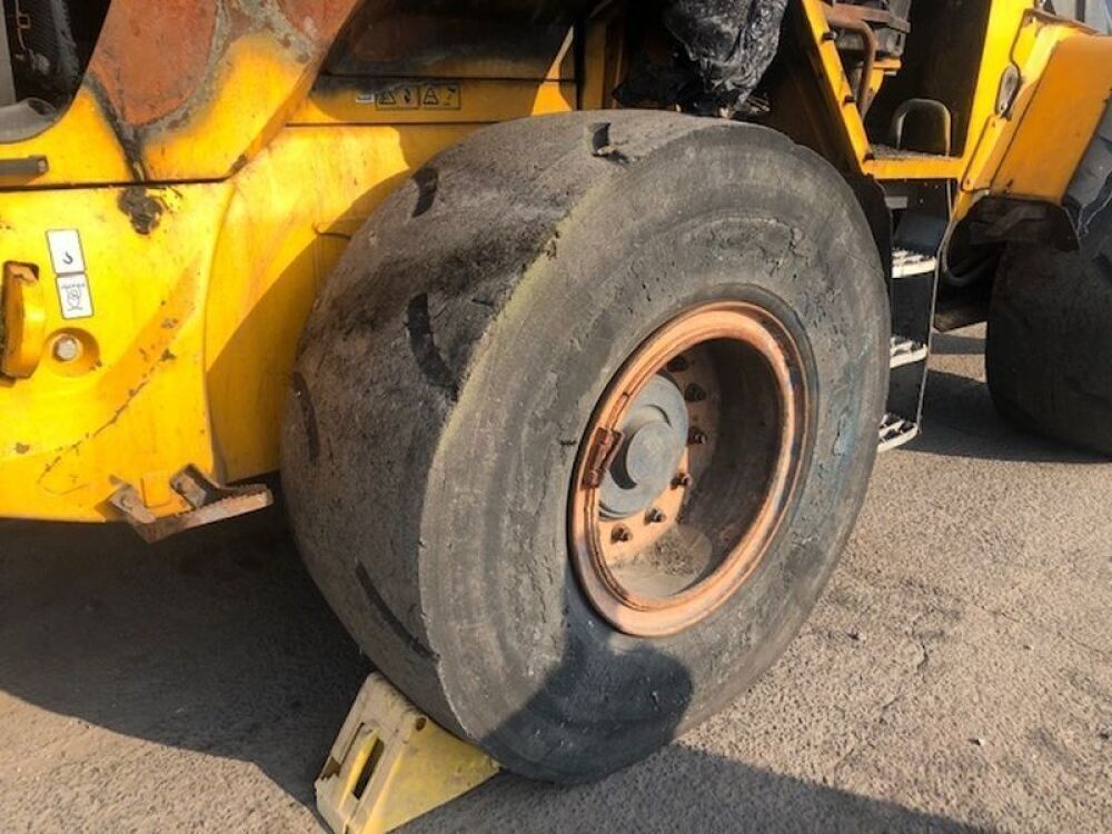 2011 JCB 436 EHT Wheeled Loader | Malcolm Harrison