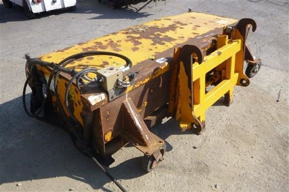 JCB 240 SC Hydraulic Sweeper Attachment | Malcolm Harrison